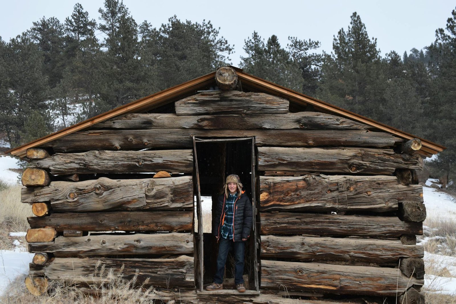 A Step-by-Step Guide to Restoring a Log Cabin - Plus 7 Helpful Videos